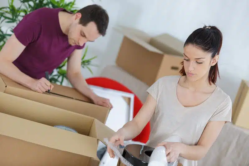 Packing Fragile Goods for a Long Move: 101 Tips